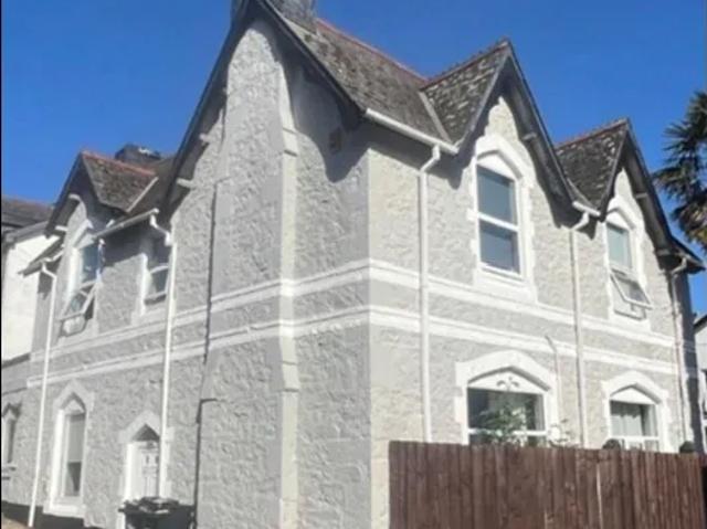 Room at Victoria Road, Torquay