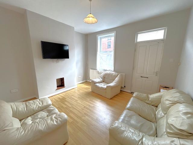 Room at Victoria Street, Sheffield