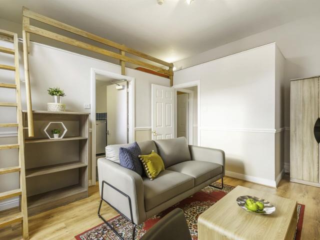 Room at Victoria Terrace, Leeds