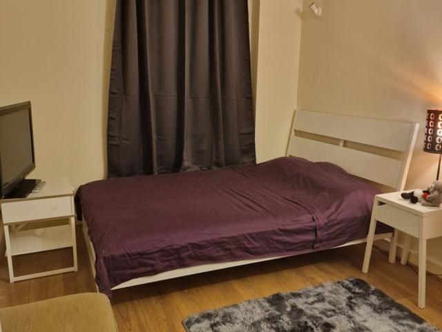 Room at Victorian Grove, Greater London