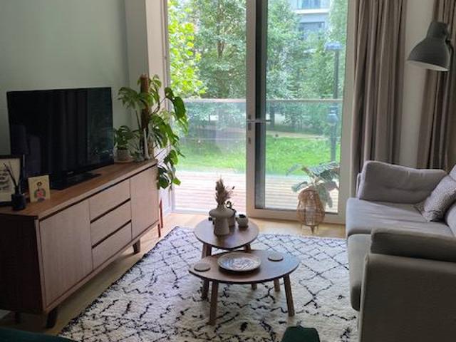 Room at Victory Parade, Greater London
