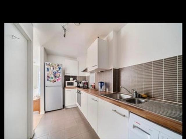 Room at Violet Road, Greater London
