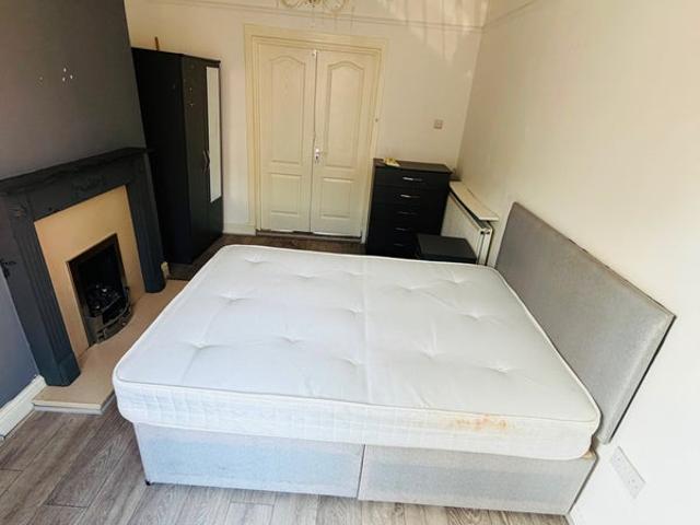 Room at Violet Road, Litherland
