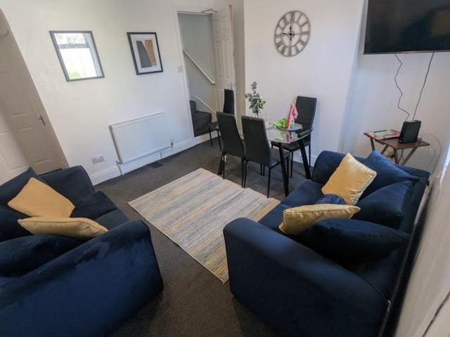 Room at Vince Street, Sandwell