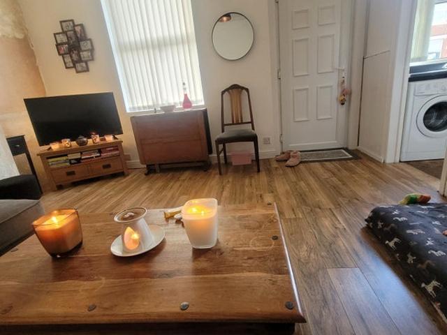 Room at Vinery Place, Leeds