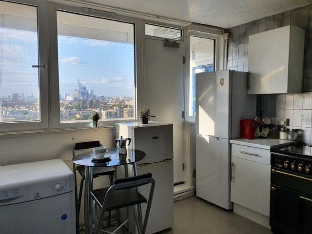 Room at Wyndham Road, Greater London