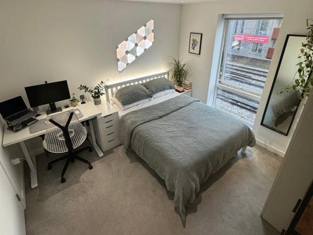 Room at Wyndham Road, Greater London