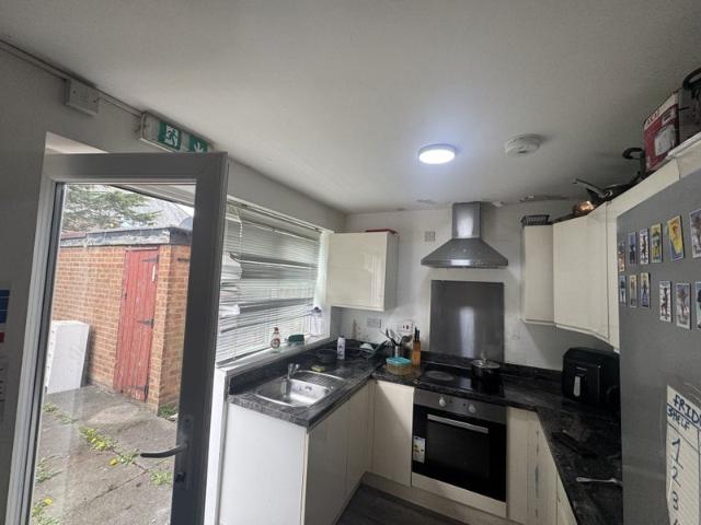 Room at Wyrley Way, Birmingham