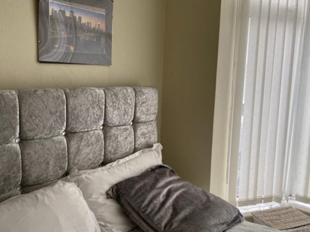 Room at Wyrley Road, Birmingham