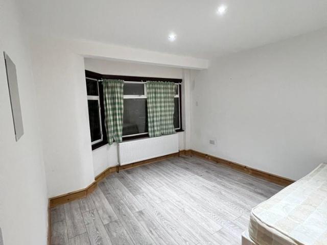 Room at Wyvenhoe Road, Greater London