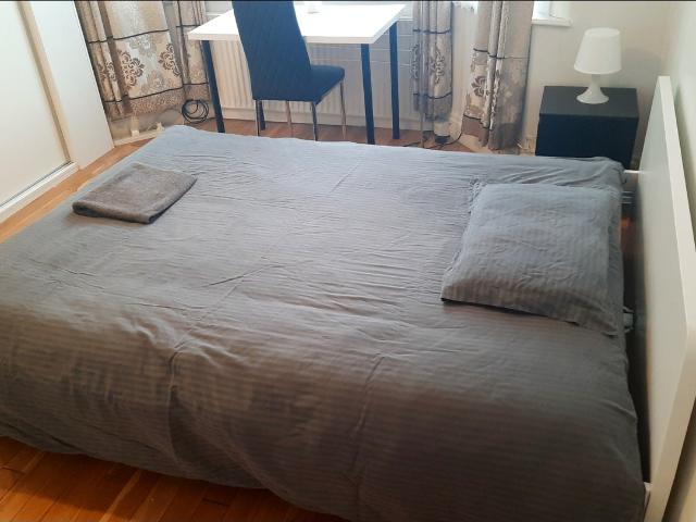 Room at Wadeville Avenue, Greater London
