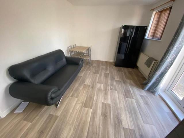 Room at Wades Road, Filton