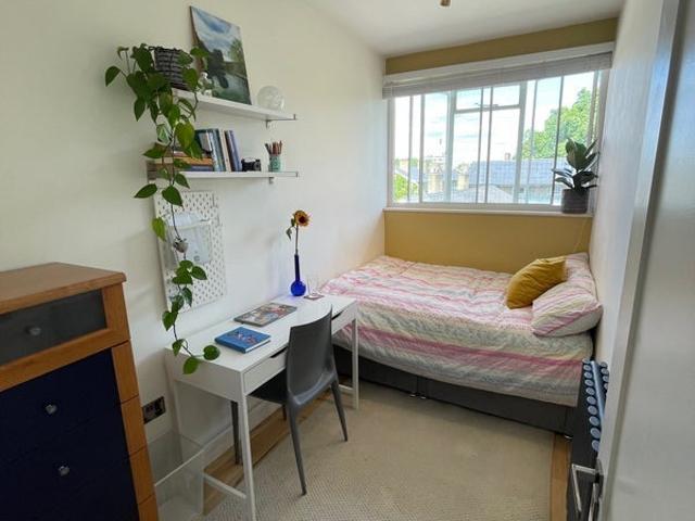 Room at Wakefield Mews, Greater London