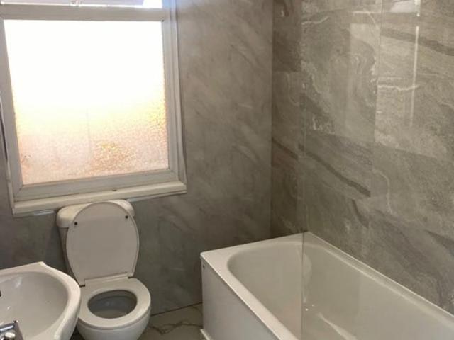 Room at Wakefield Street, Greater London