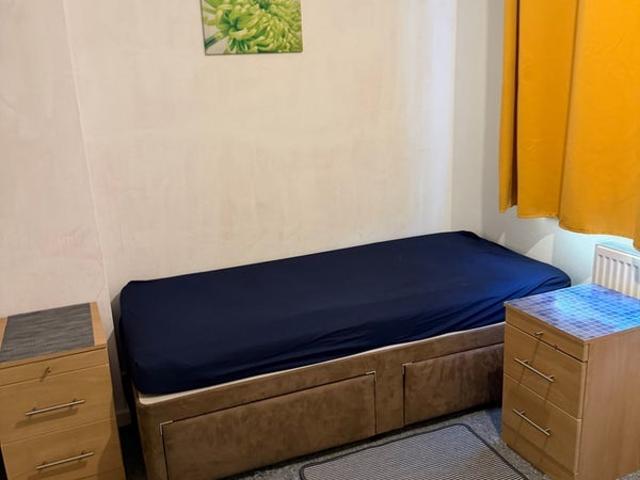 Room at Wakehurst Drive, Crawley