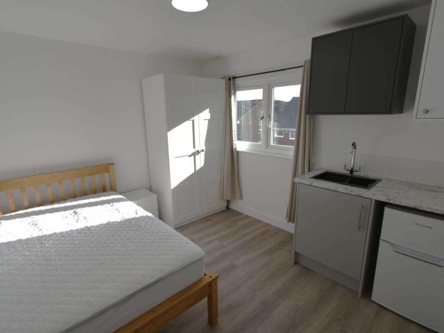 Room at Waid Close, Dartford