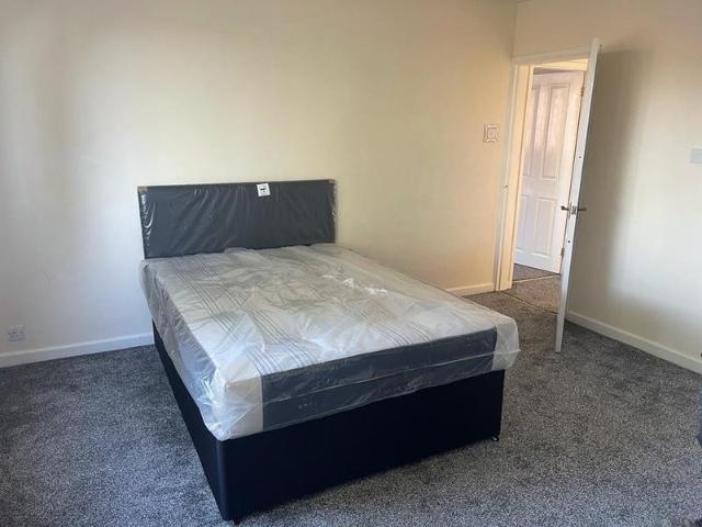 Room at Walmley Road, Birmingham
