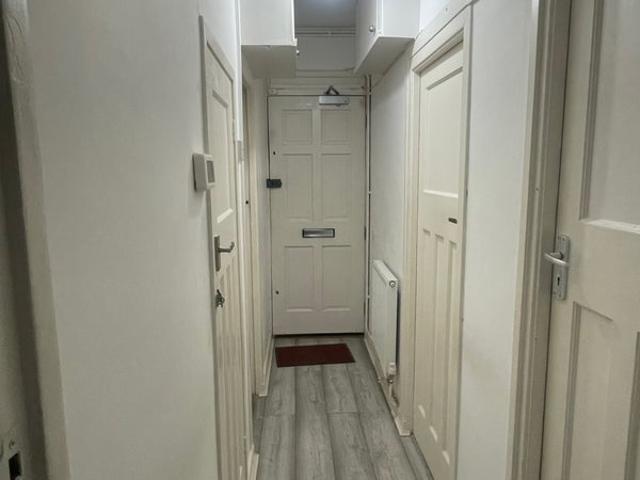 Room at Walburgh Street, Greater London