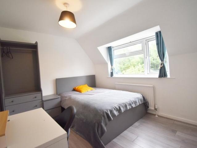 Room at Walden Road, Greater London