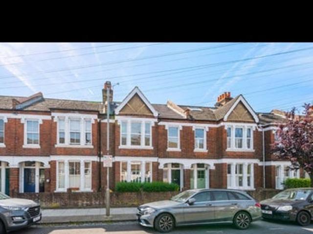 Room at Waldron Road, Greater London