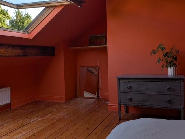 Room at Walkley Bank Road, Sheffield