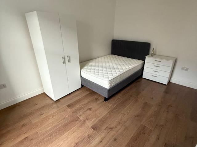 Room at Walpole Road, Greater London