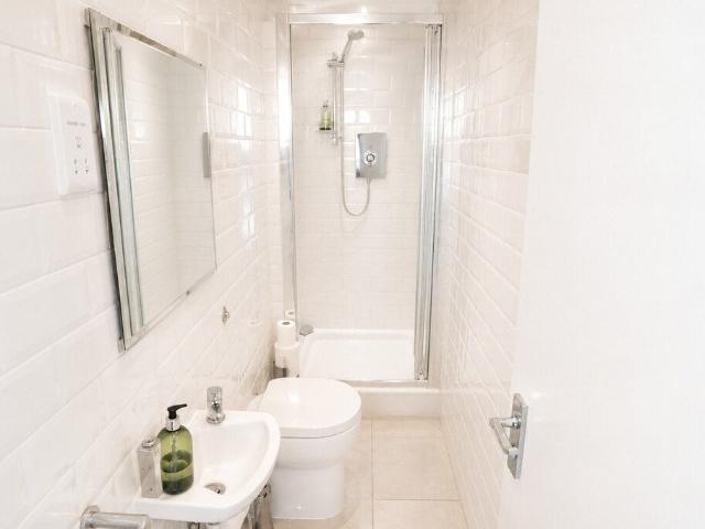 Room at Walter Terrace, Greater London