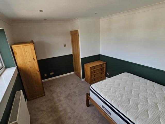Room at Walton Drive, Rushcliffe