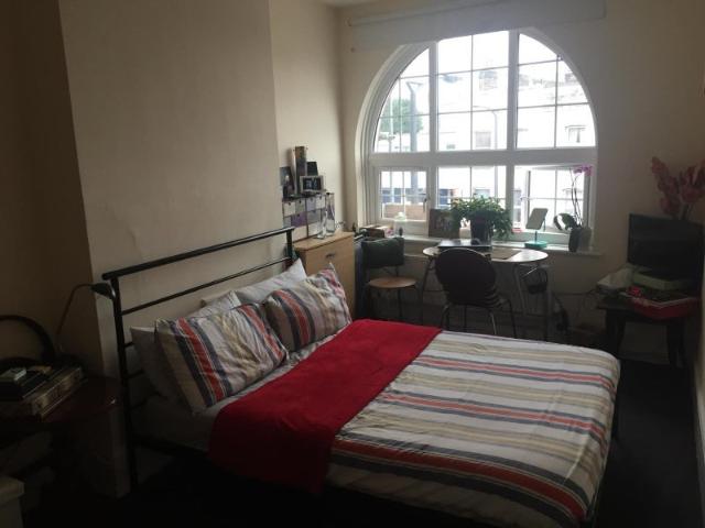 Room at Walworth Road, Greater London