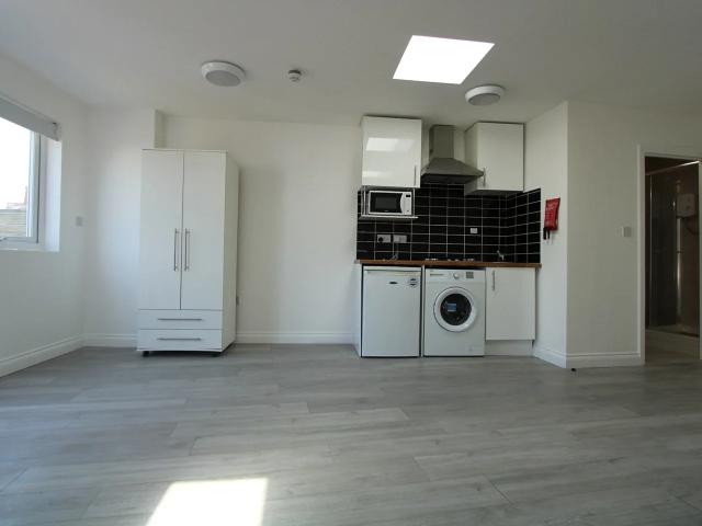 Room at Walworth Road, Greater London
