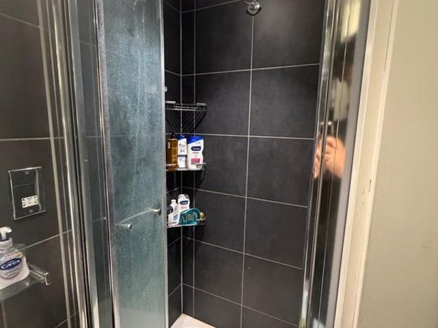 Room at Walworth Road, Greater London
