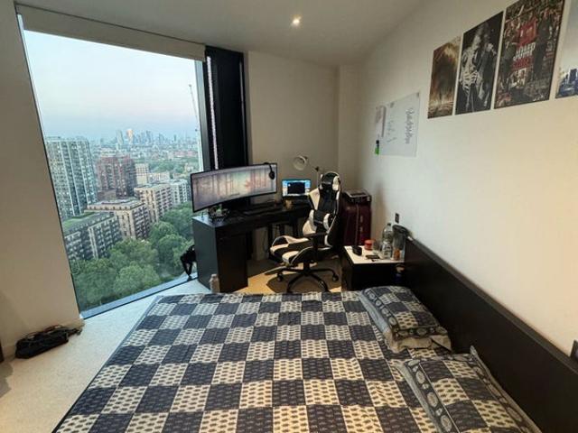 Room at Walworth Road, Greater London