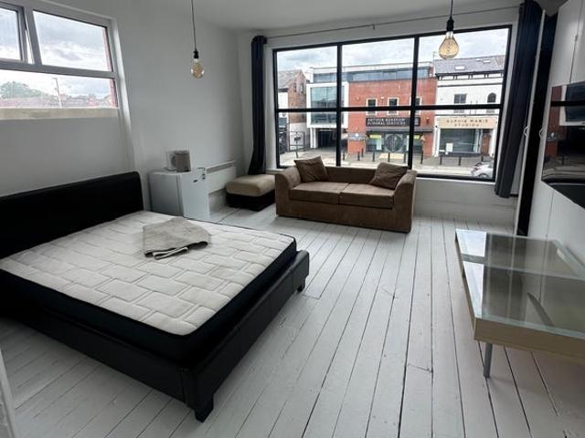 Room at Washway Road, Trafford