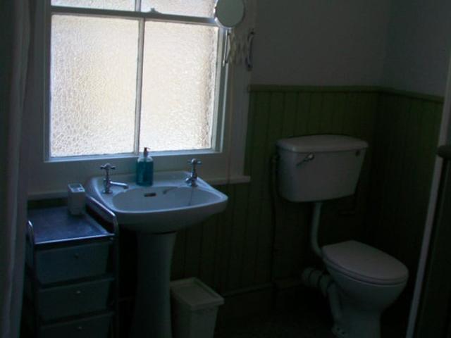 Room at Warner Road, Greater London