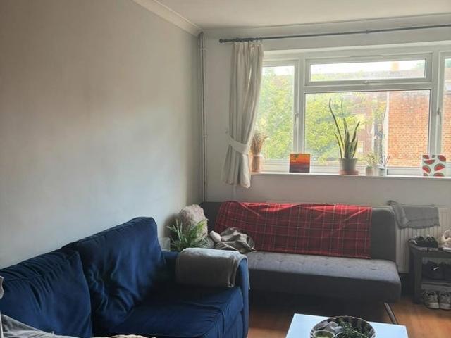 Room at Warner Road, Greater London