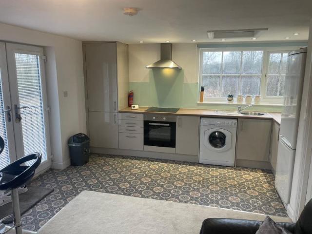 Room at Ward Lane, Wakefield