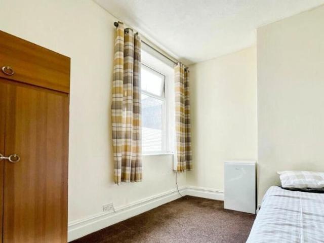 Room at Ward Street, Burnley