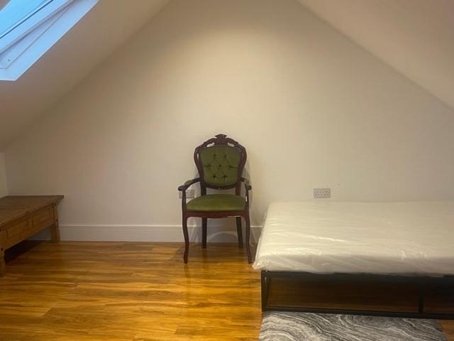 Room at Wards Road, Greater London