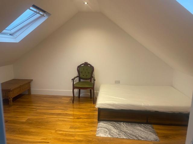 Room at Wards Road, Greater London