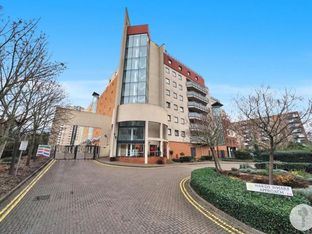 Room at Wards Wharf Approach, Greater London