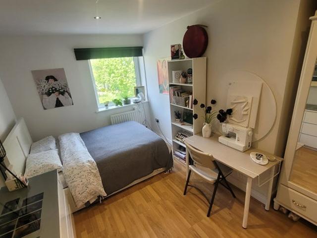 Room at Wards Wharf Approach, Greater London