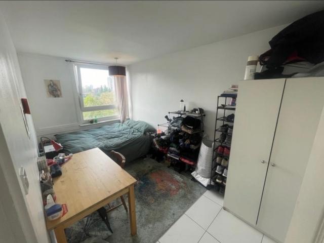 Room at Warham Street, Greater London