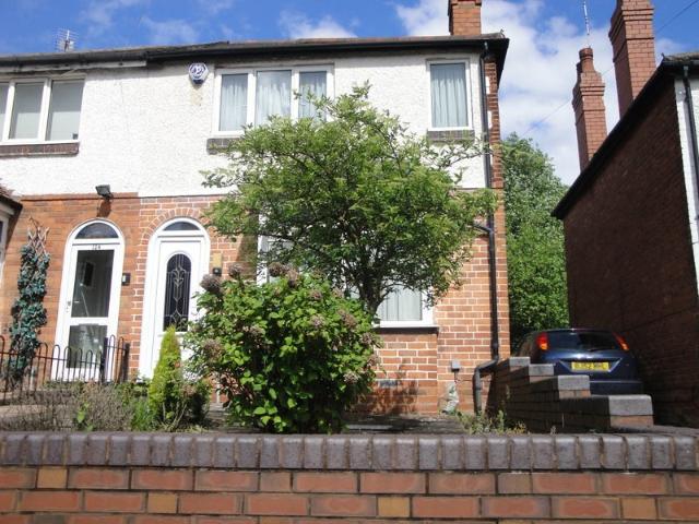 Room at Warwards Lane, Birmingham