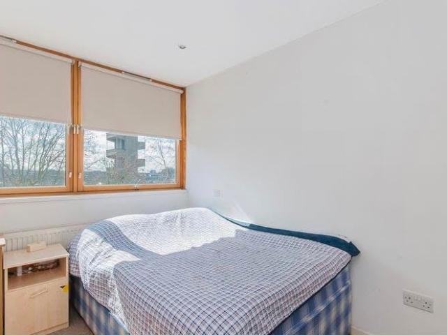 Room at Warwick Crescent, City of Westminster
