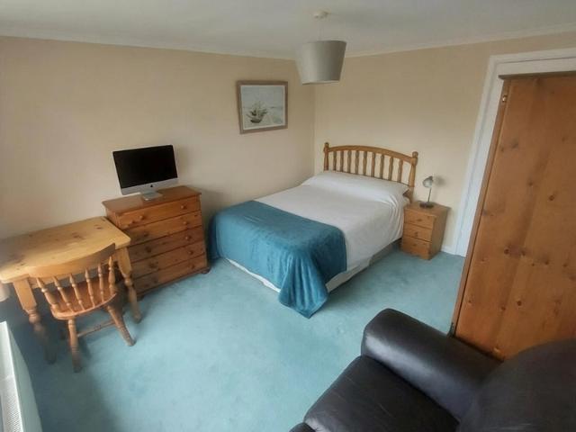 Room at Warwick Avenue, New Forest