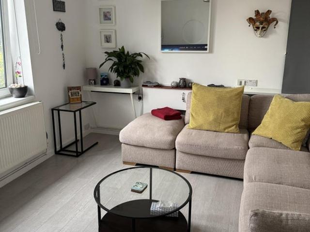 Room at Warwick Grove, Greater London