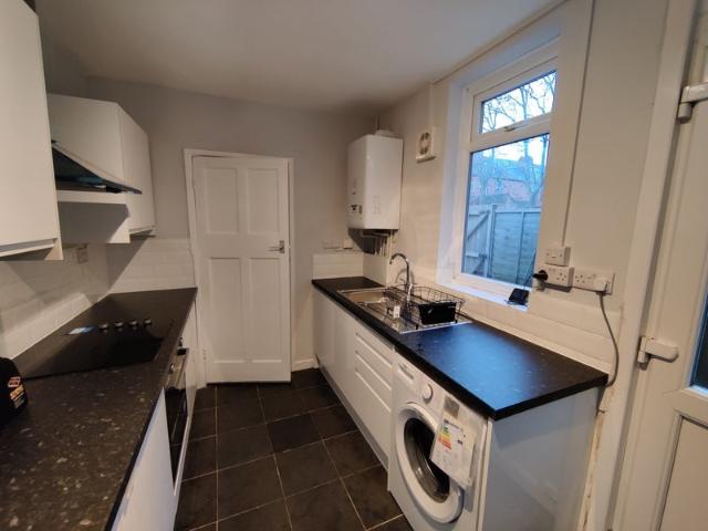 Room at Warwick Street, Nottingham