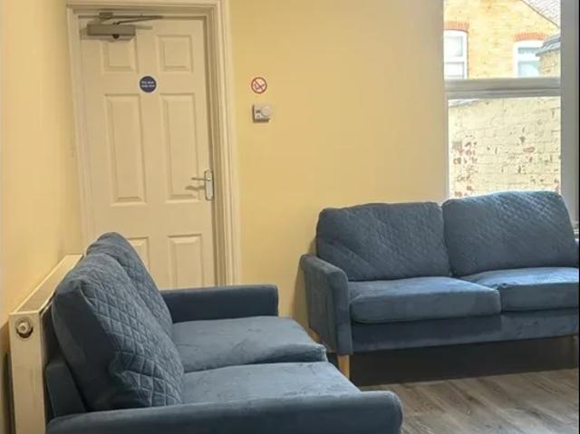 Room at Warwick Street, Leicester
