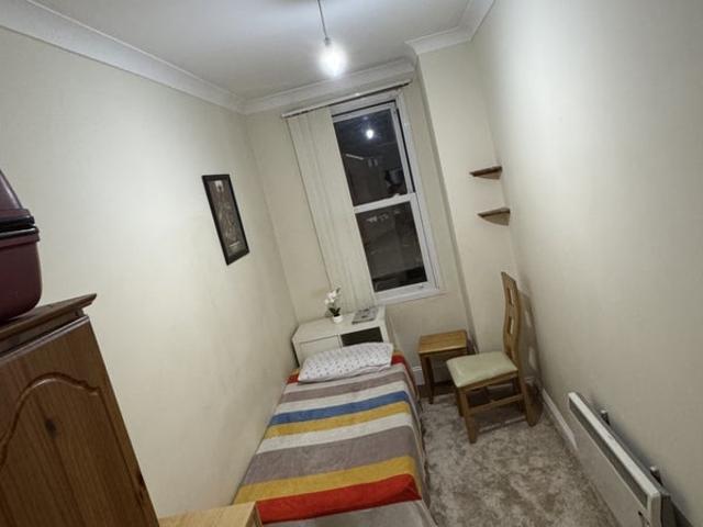 Room at Warwick Road, Birmingham