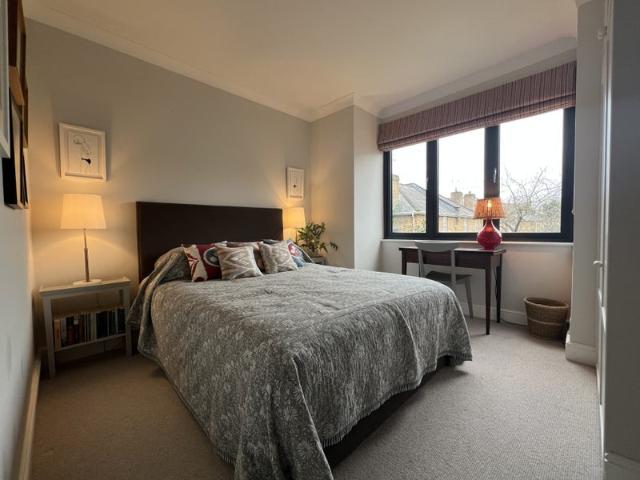 Room at Warwick Road, Greater London